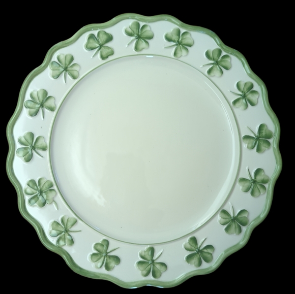 San Marco | Dining | Shamrock Design Plate By San Marco | Poshmark